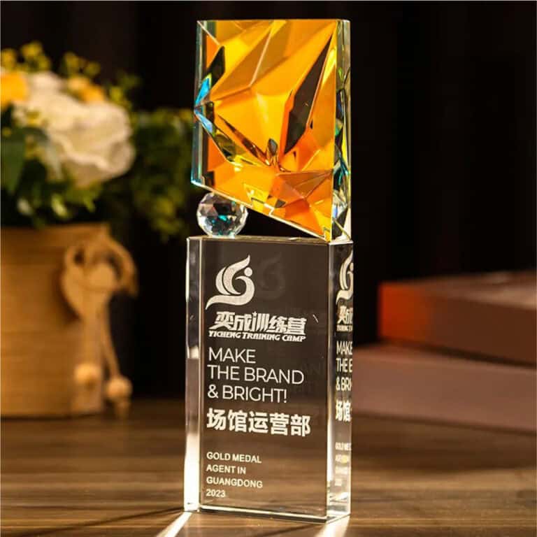 Buy Quality Crystal Trophy ALCR0101 at Trophy-World Malaysia